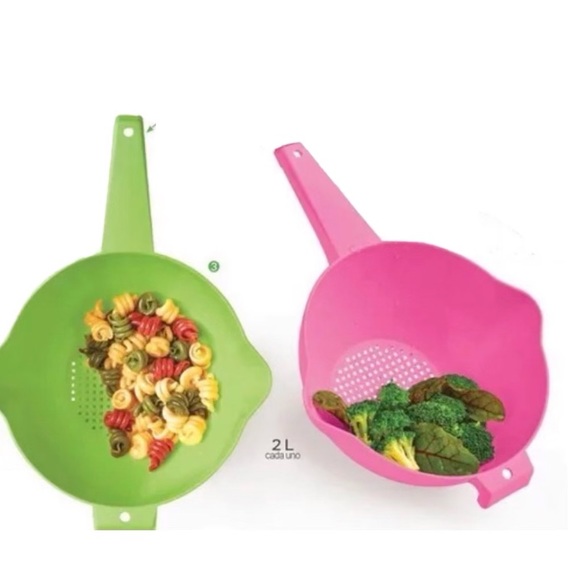 Tupperware | Kitchen | Tupperware 2 Quart Colander Strainer With Handle ...